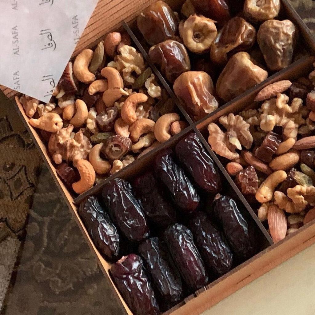 Mix dry fruit/date combo box - Al Safa Eats